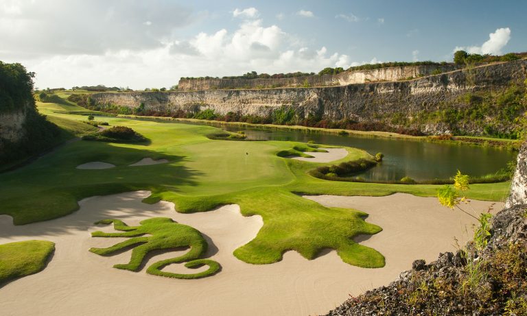 Teeing Off in Paradise: The Best Golf Courses in Barbados