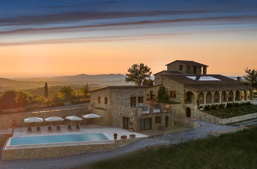 Tuscany Villas for Rent Family and Friends Reunion